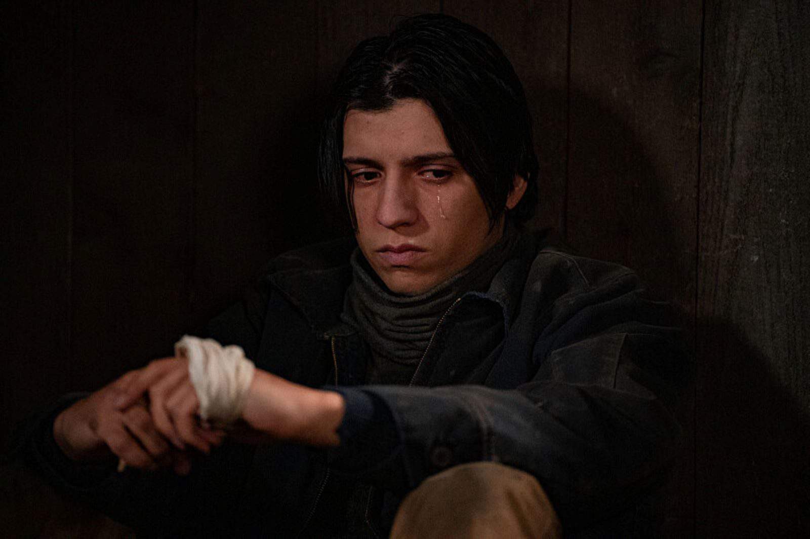 Love or Hate: Travis Martinez in 'Yellowjackets' | CordCutting.com